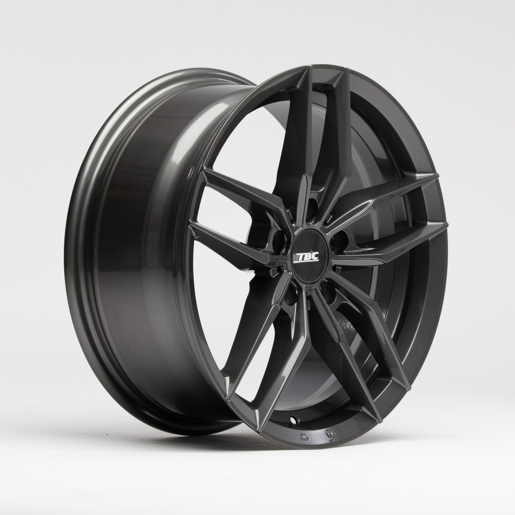 TBC HS312 17X7.5 5X114.3 42P GM HS312 | TBC Mag Wheels